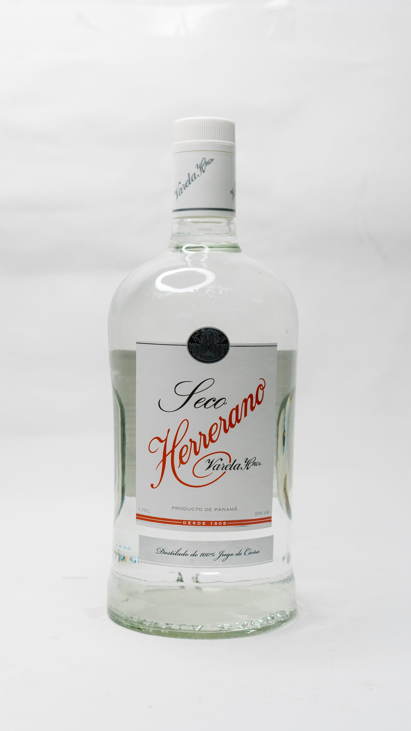 SECO HERRERANO 1750ML – Iris Panama
